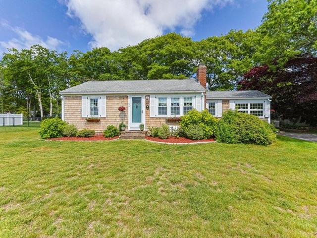 56 Crowes Purchase Rd, West Yarmouth, MA 02673