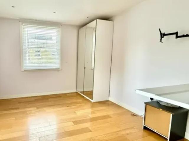 56 Fortune Green Road, London, NW6 1DT, United Kingdom | Room for rent #159379823 | Rentberry