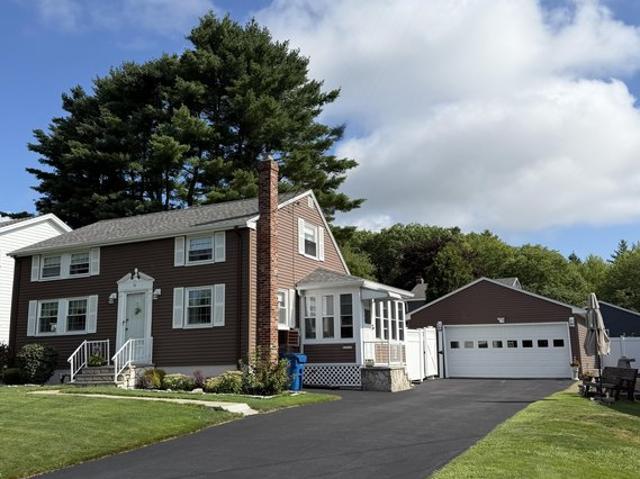 56 Four Winds Rd, Portland, ME 04102