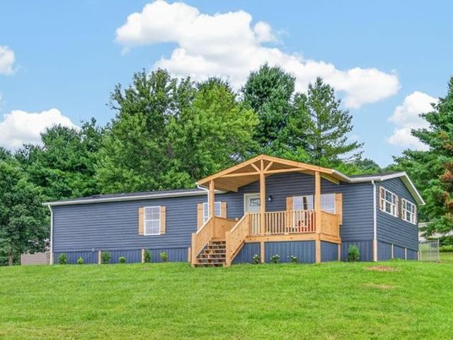 56 Fox Fire Ln, Galax, VA 24333
