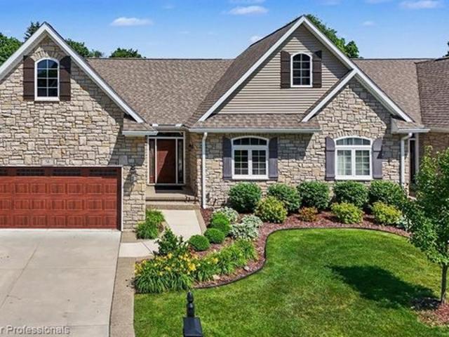 56 Fox Hollow Dr, Lapeer, MI 48455
