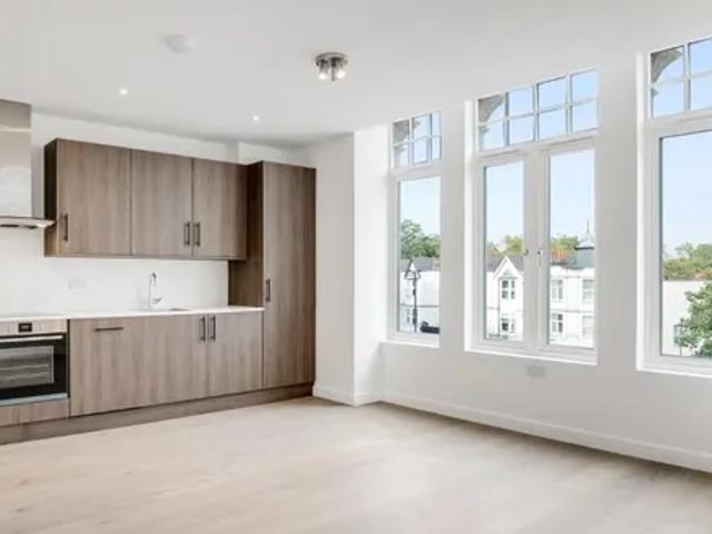 56 Frobisher Road, London, N8 0HJ, United Kingdom | 2 bed house for rent #167579910 | Rentberry