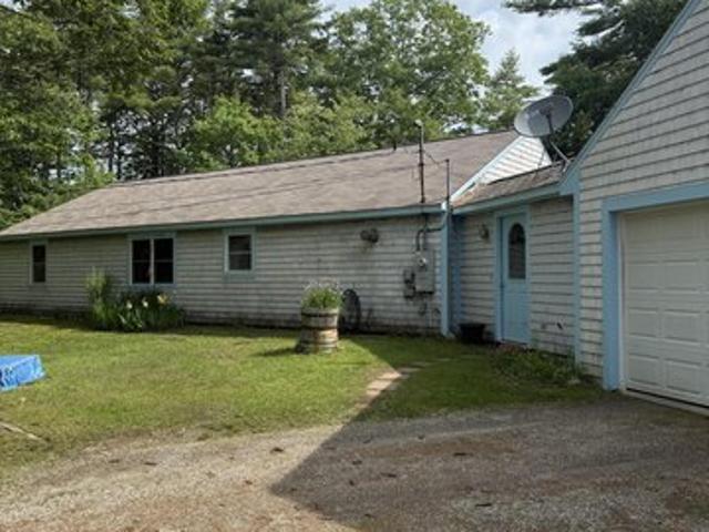 56 Gross Neck Rd, Waldoboro, ME 04572