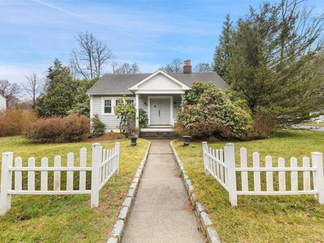 56 Huntville Rd, Katonah, NY 10536