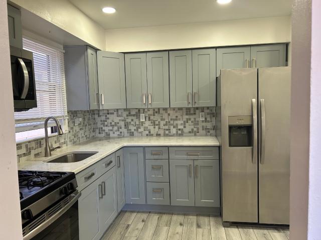 56 Isabella Ave # 2