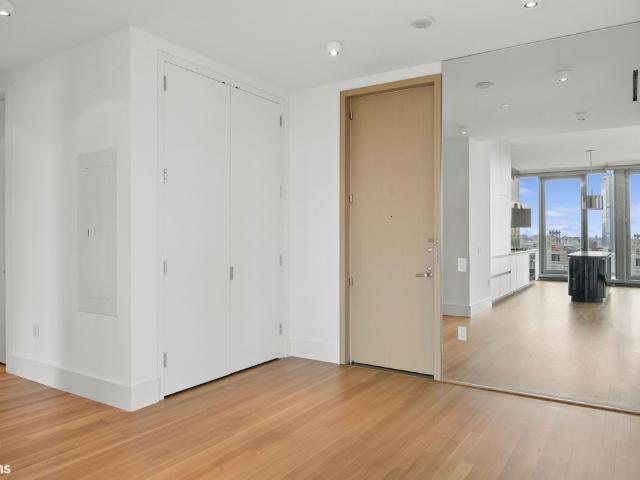 56 LEONARD Street 24AE