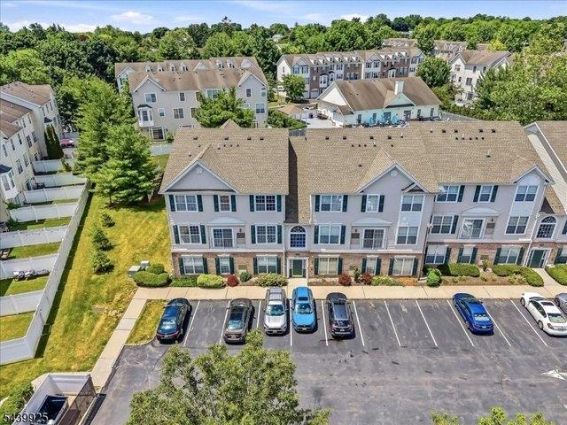 56 Limerick Ln, Lopatcong, NJ 08865