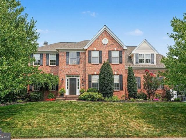 56 Long Meadow Rd, Royersford, PA 19468