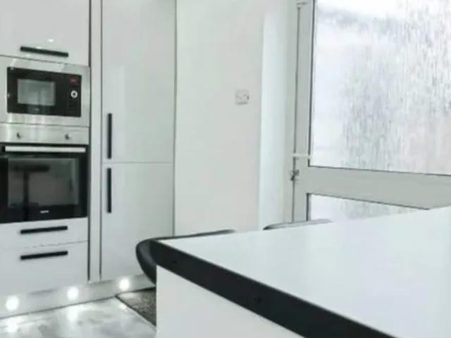 56 Loeless Road | Studio house for rent #167373731 | Rentberry
