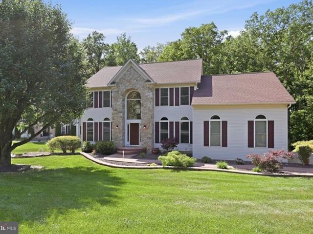 56 Monument Dr, Stafford, VA 22554