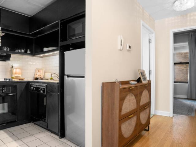 56 PINE Street 9A