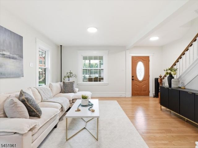 56 Prospect St