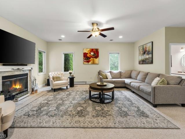 56 Rookwood Ter # 56