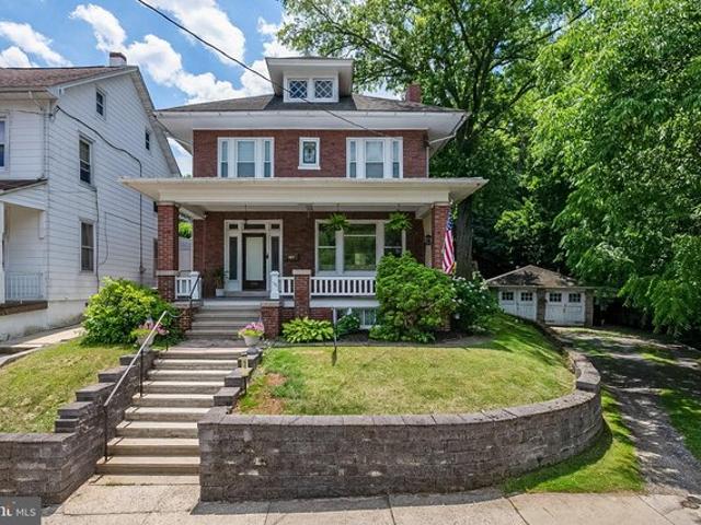 56 S Church St, Mohnton, PA 19540