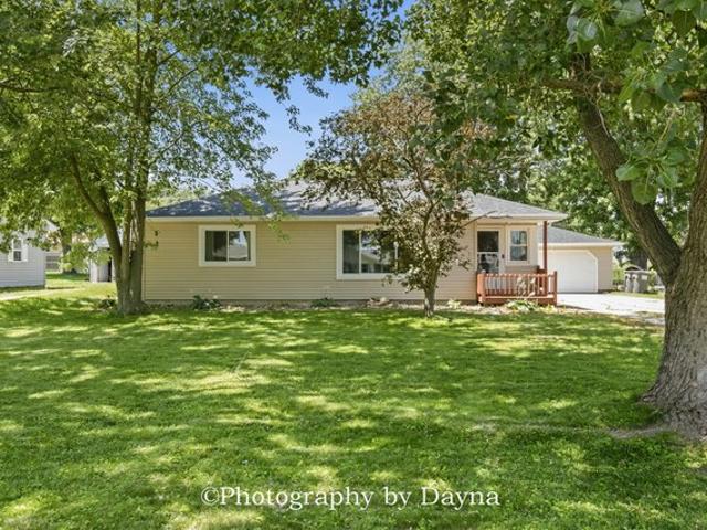 56 S 4080W Rd, Kankakee, IL 60901