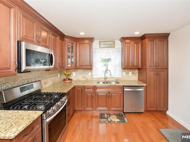 56 Schuyler Avenue
