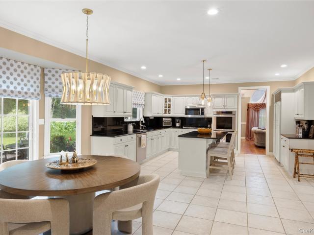56 Sage Hollow Court