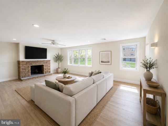 56 Stewart Street # UNIT 2