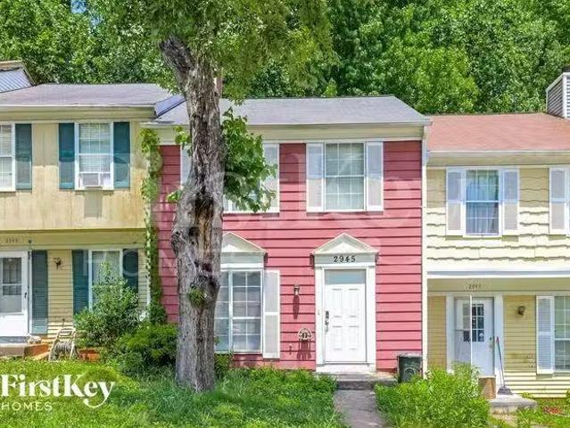 57043929 2945 Aspen Woods Entry