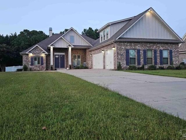 5704 Abbington Ln, Milton, FL 32583