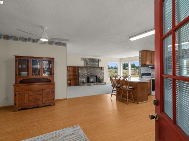 5704 keene rd ne