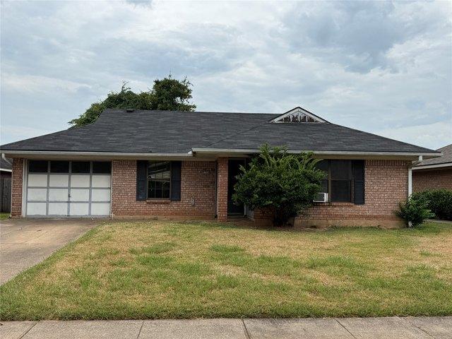 5704 Pampus Ln, Bossier City, LA 71112