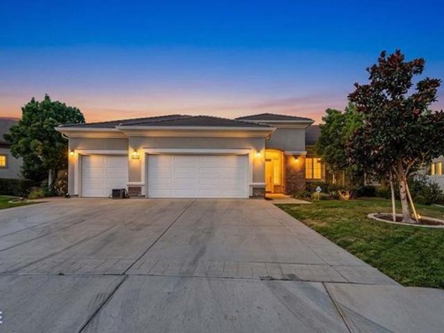 5704 Wisteria Valley Rd, Bakersfield, CA 93306