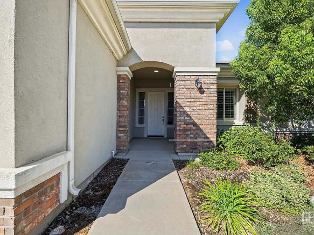 5704 Wisteria Valley Road