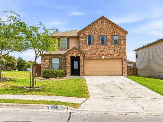 5705 Columbia Dr, Cibolo, TX 78108