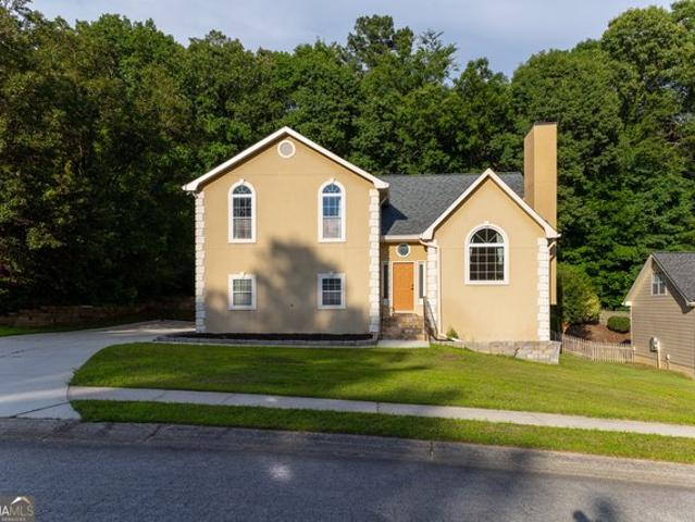 5705 Glandor Dr SE, Mableton, GA 30126