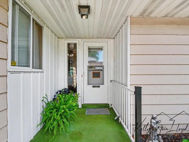 5705 Leisure South Dr SE, Grand Rapids, MI 49548