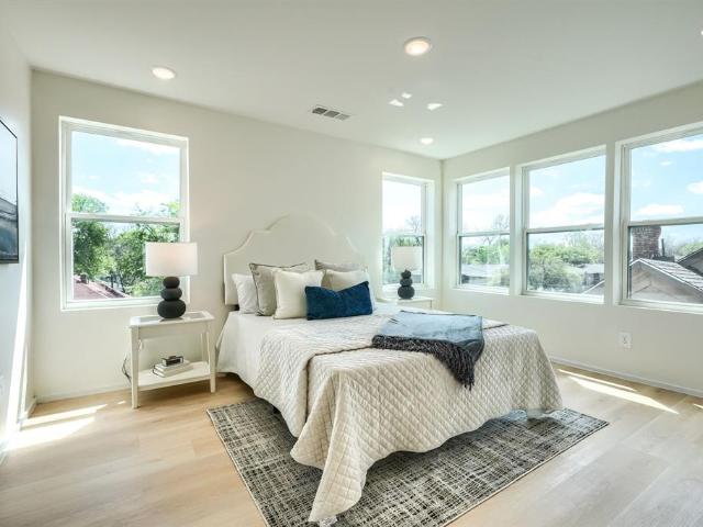 5705 Live Oak St, Dallas, TX 75206 | MLS #21156