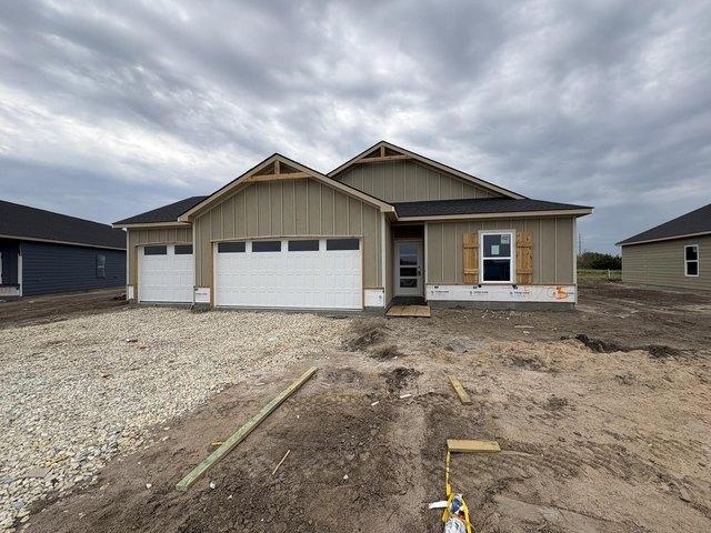 5705 Plumthicket St, Bel Aire, KS 67226