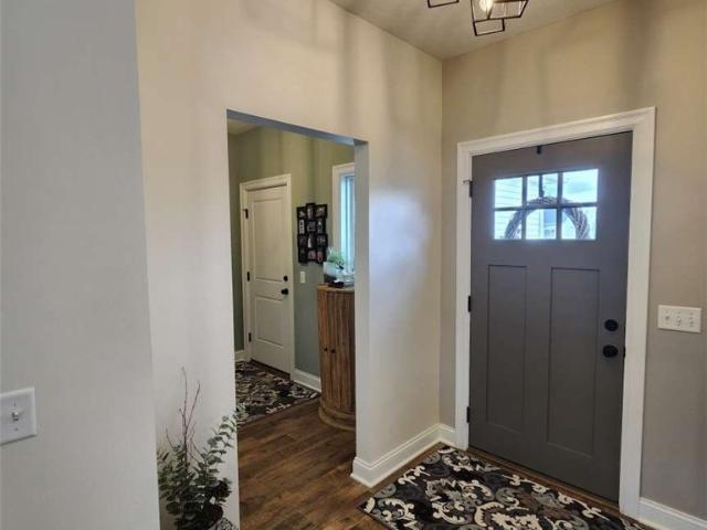 5705 Shadow Ridge Circle NW