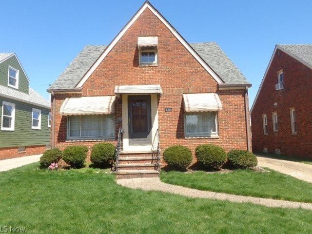 5706 Brownfield Dr, Parma, OH 44129