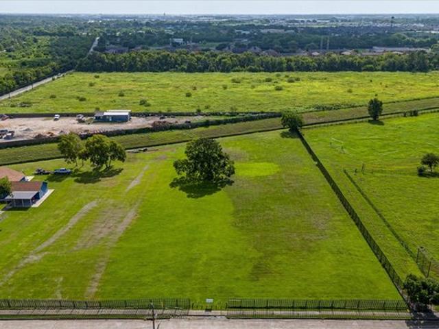 5706 S Acres Dr, Houston, TX 77048