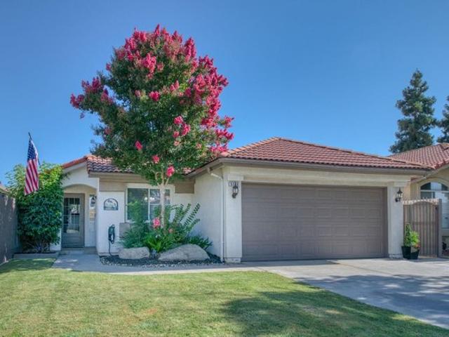 5706 W Sample Ave, Fresno, CA 93722