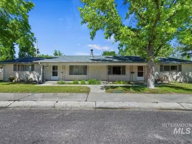 5706 5708 W Cassia St, Boise, ID 83705 MLS# 98913130