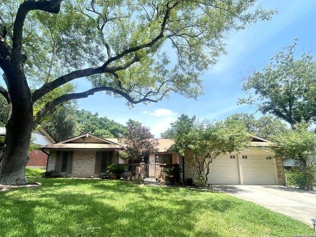 5707 Dan Duryea St, San Antonio, TX 78240