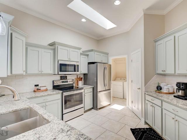 5707 Pampus Lane