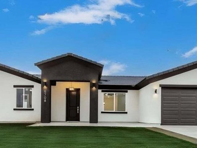 5708 N 381st Ln, Tonopah, AZ 85354