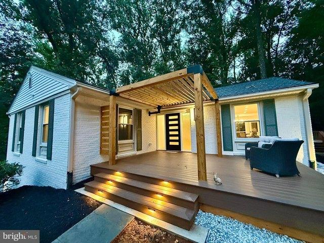 5708 Annamarie Ct, Rockville, MD 20855