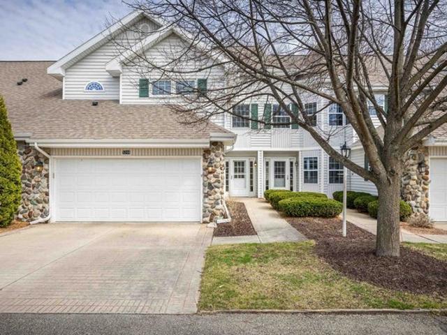 5708 Steeplechase Dr Unit 8, Waunakee, WI 53597