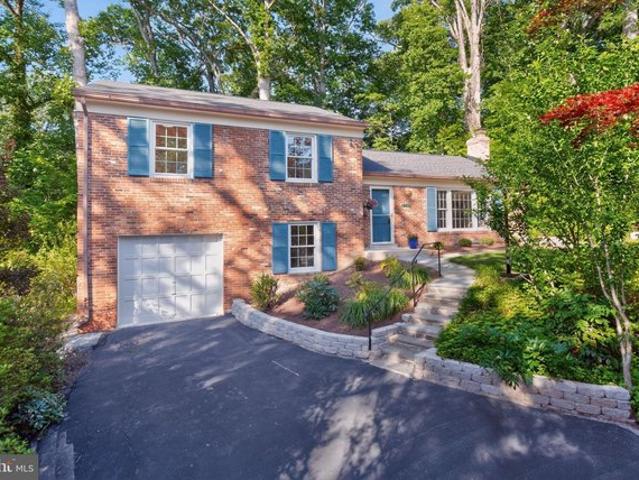 5709 Mohican Pl, Bethesda, MD 20816