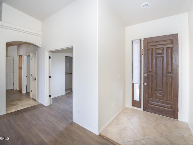 5709 n bronco lane