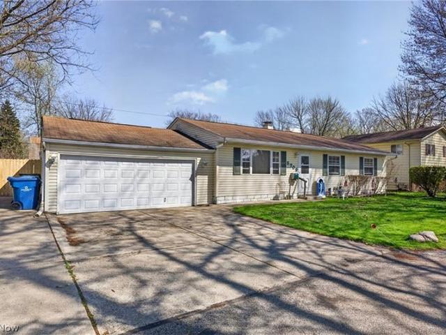 5709 Davis Dr, Mentor, OH 44060