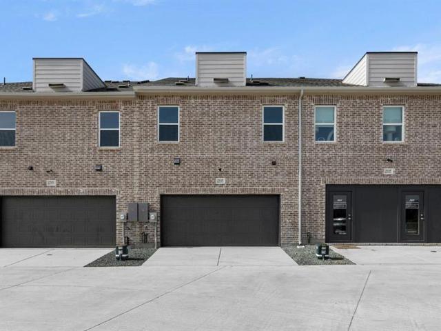 5709 Lakeview Drive