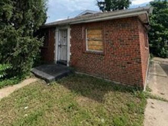 5709 Lilian Ave, Saint Louis, MO 63120