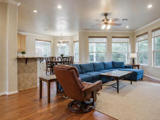 5709 Tahoma Pl