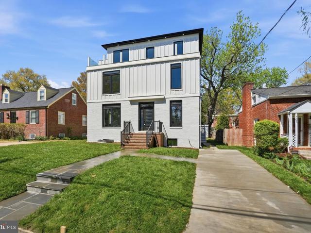 5709 5Th Street S